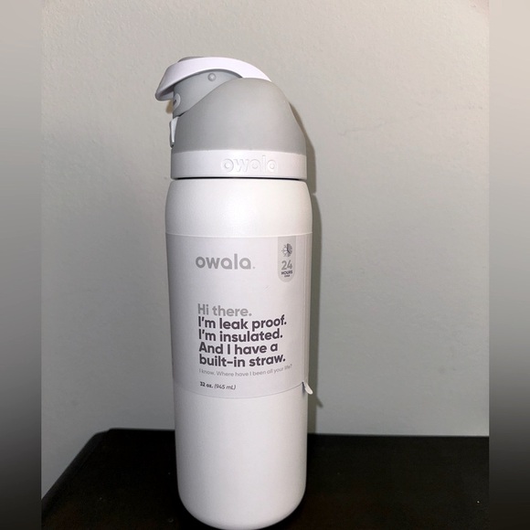 owala | Bath & Body | Owala White Water Bottle With Freesip Spout ...